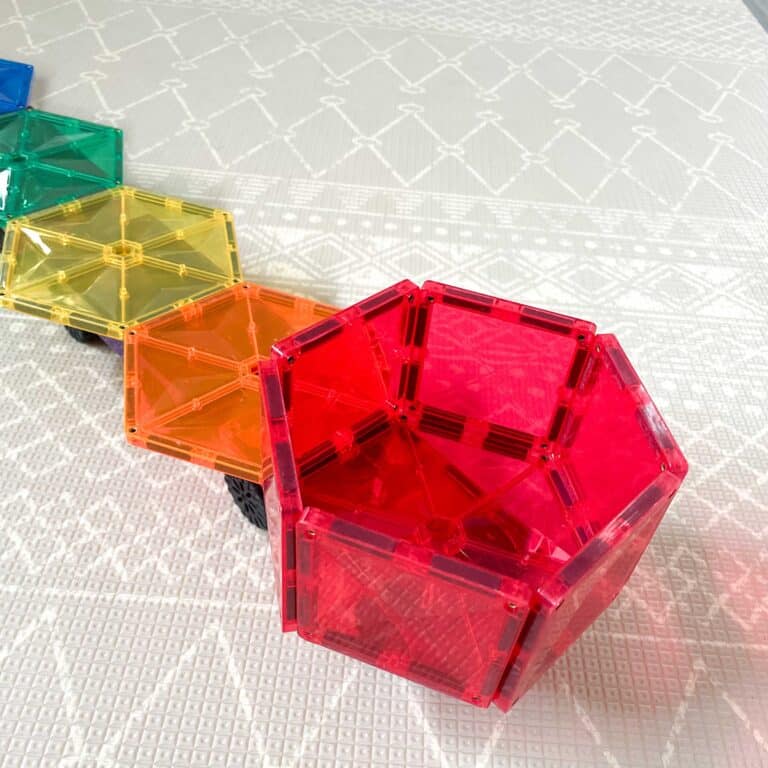 How to build a CONNETIX caterpillar