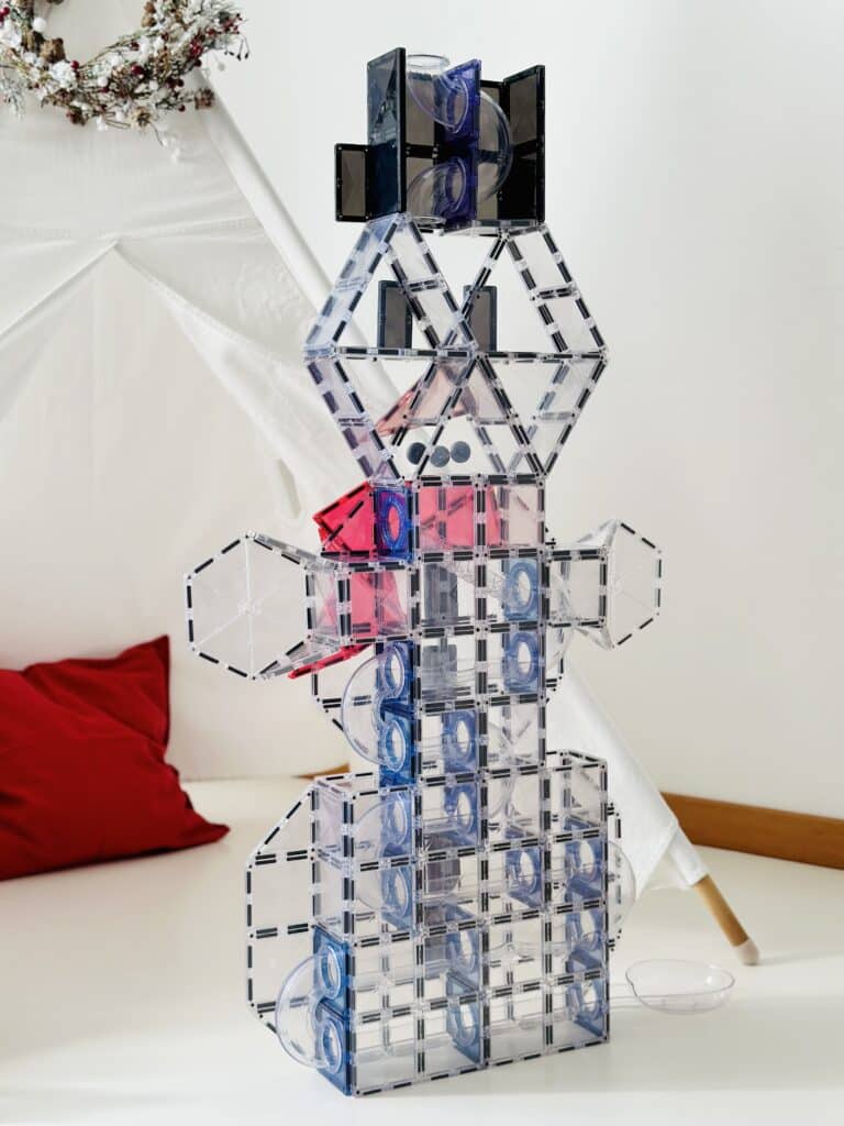 5 Creative Christmas Play Ideas with CONNETIX