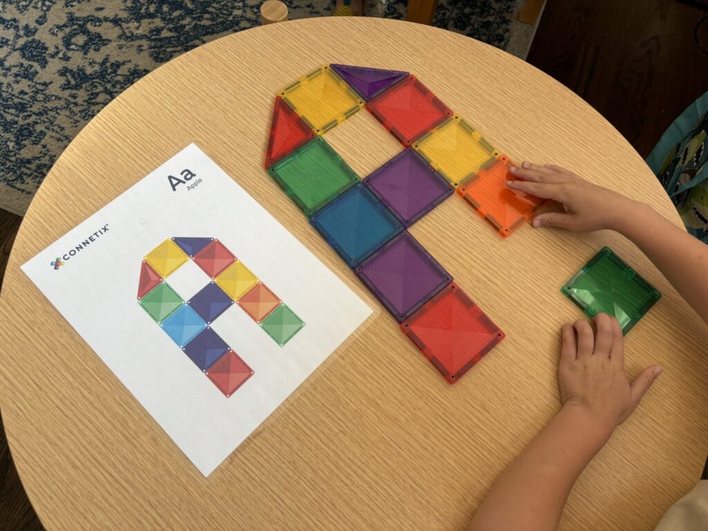 Free Printable Alphabet Cards | CONNETIX