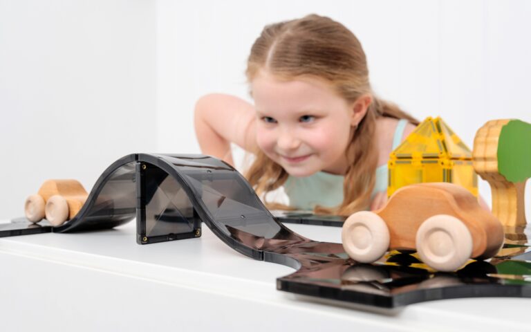 CONNETIX Creative Roads Pack 48 Pieces | Magnetic Road Tiles